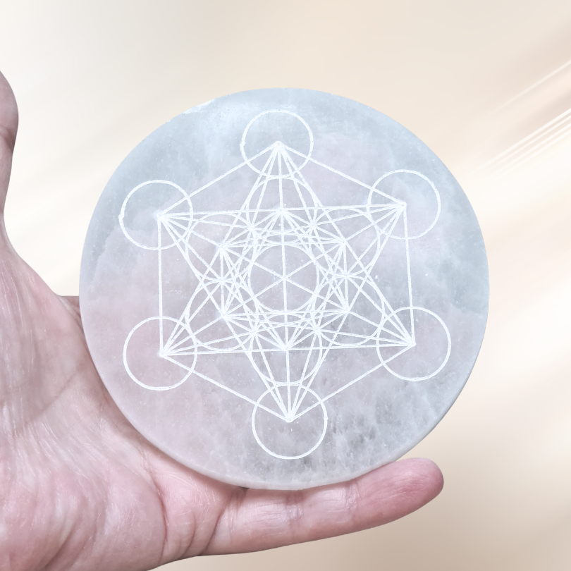 Plaque en Sélénite avec Cube de Metatron gravé (SELMET) – ENAE Minéraux
